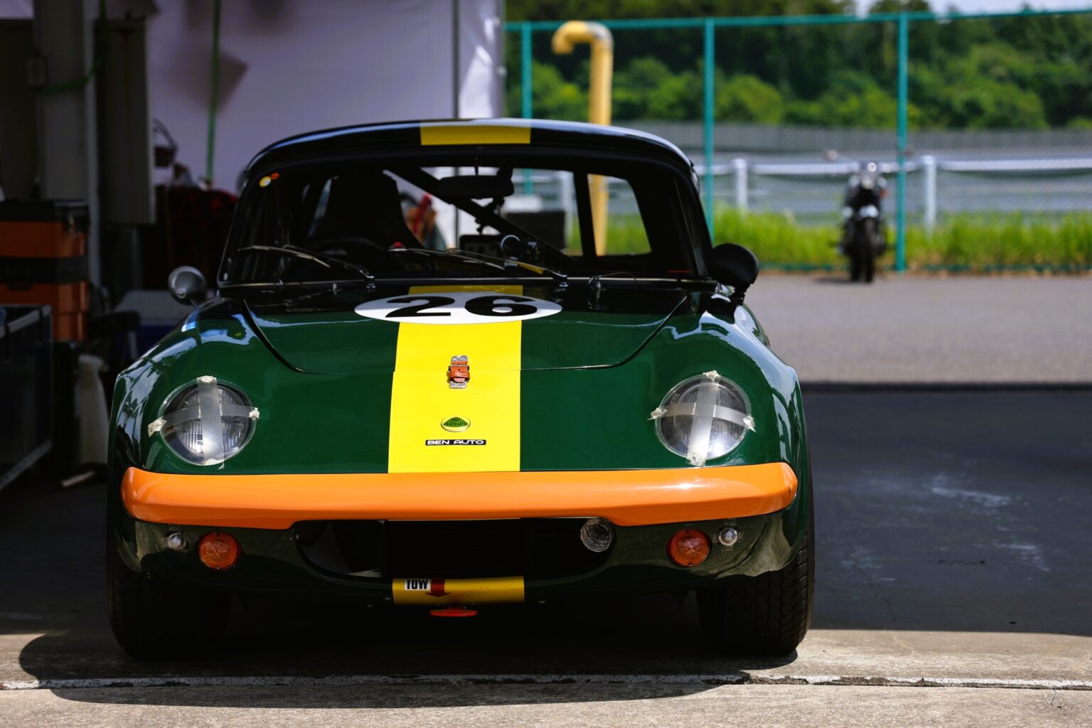 LOTUS ELAN 26R@The Race Track. | セレブリティーライフスタイル「OK!」マガジンの日本公式WEBマガジン「OK ...